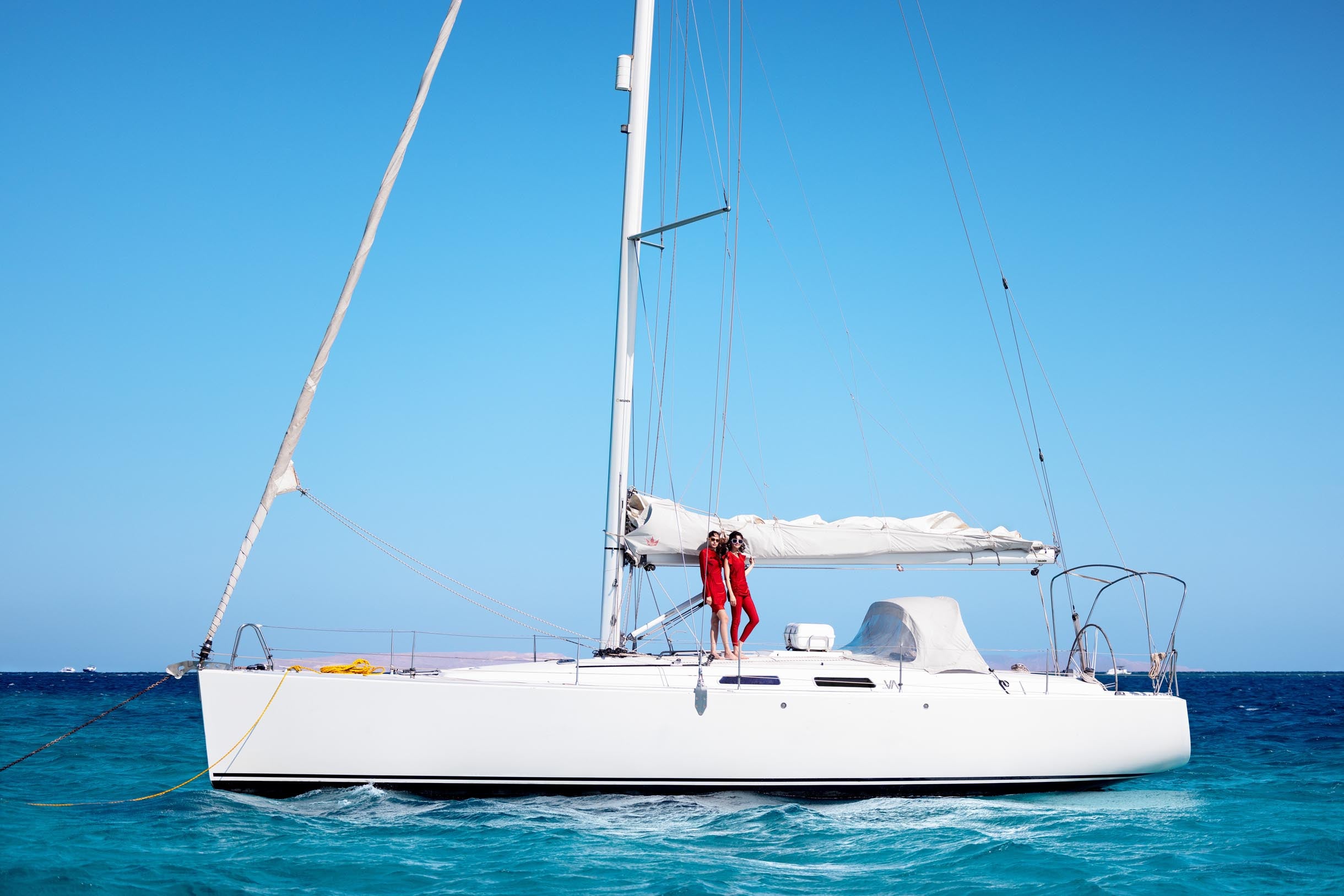 Amaq - Premium Modest Swimwear for Women Built with Water Flow Gills